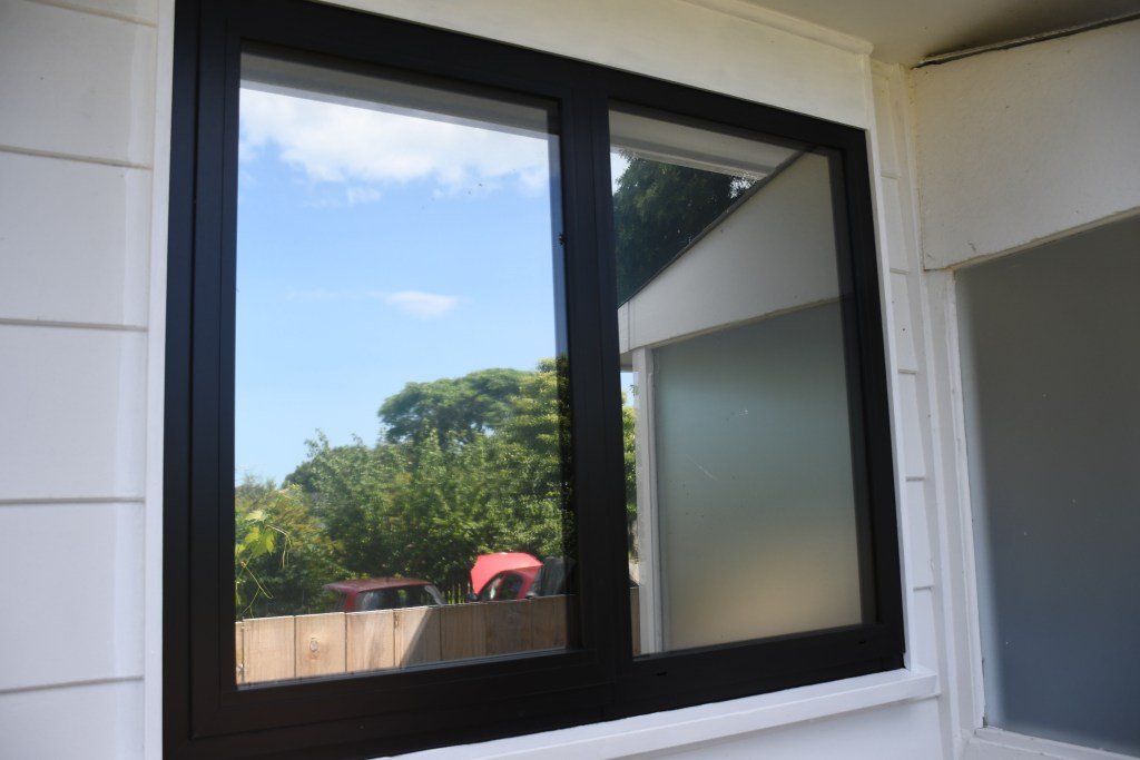 House Window tinting Auckland | Privacy & UV Film | HLWrap